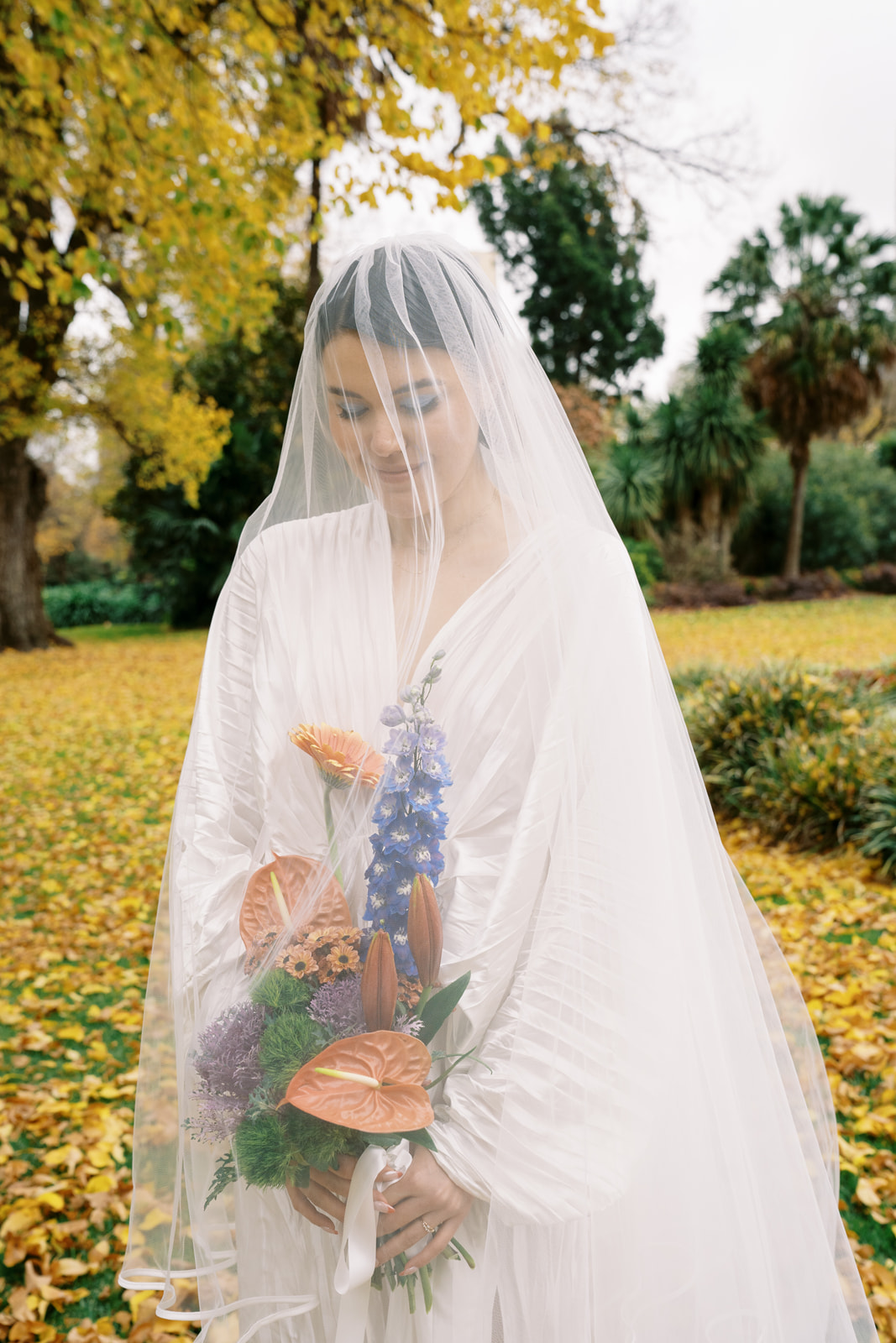 Travers and Asheda's Altar Electric Wedding: A Retro Vegas Dream ...