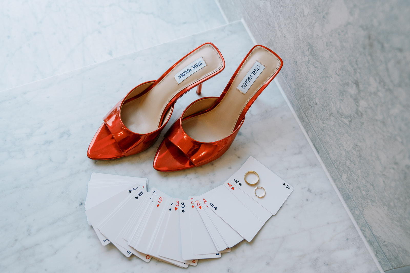 Travers and Asheda's Altar Electric Wedding: A Retro Vegas Dream ...